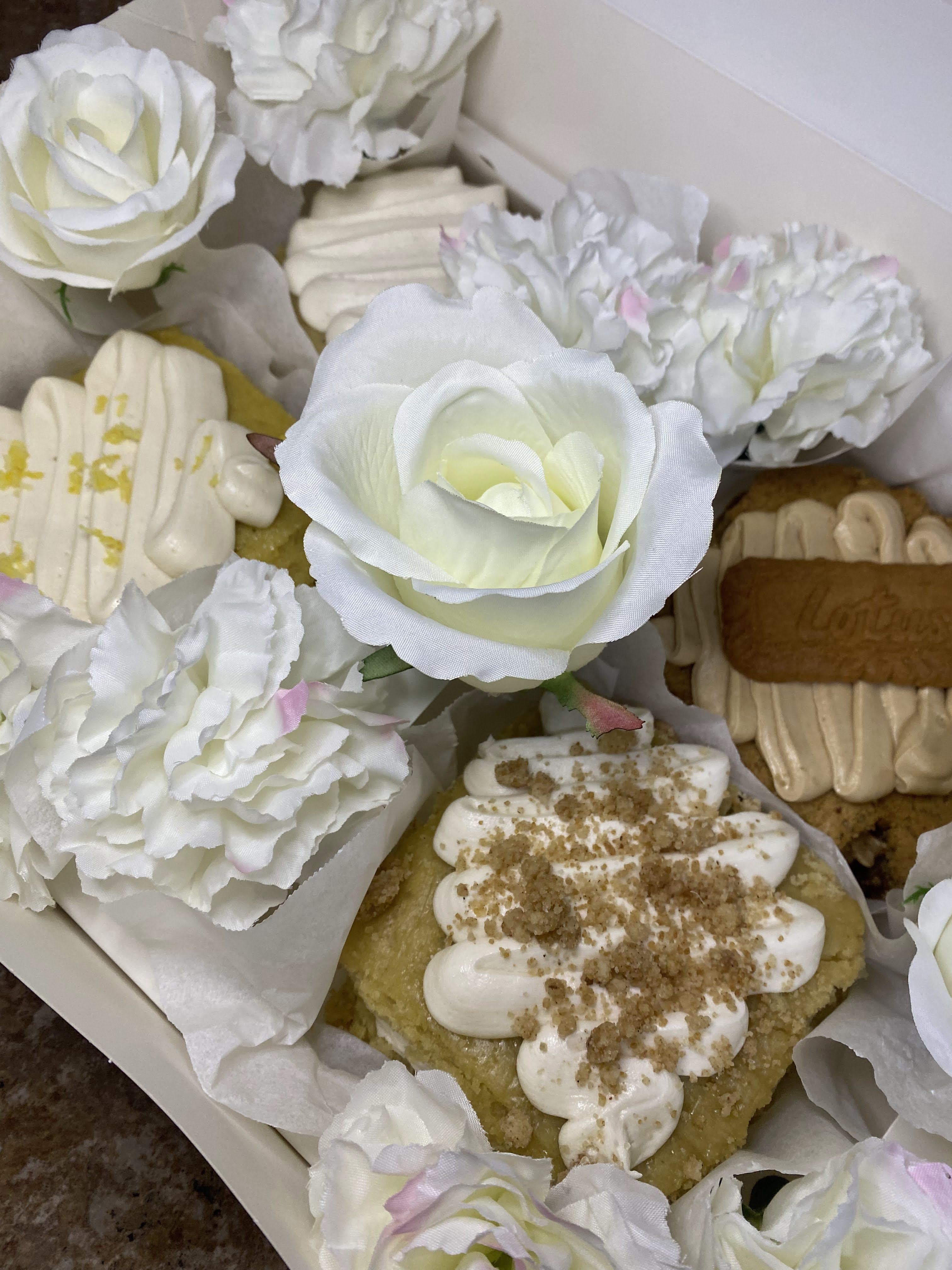 Cake Tasting Box – Sweetly Vegan, Cakes & Co.